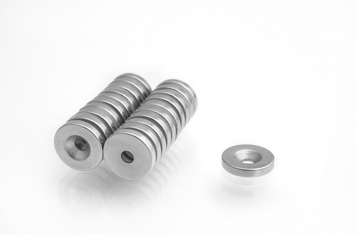 15x3/3.5 mm Annular N38 Neodymium Magnet - for Flat Screw | Neodymium ...